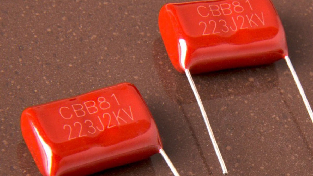 خازن چیست؟ | آشنایی با انواع خازن و کاربرد آن